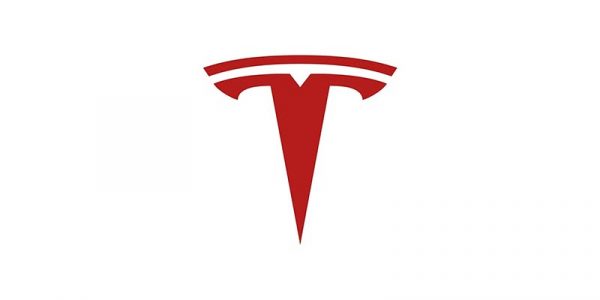 Tesla: Matrix Scheinwerfer projizieren Tesla-Logo an die Wand » Xgadget.de